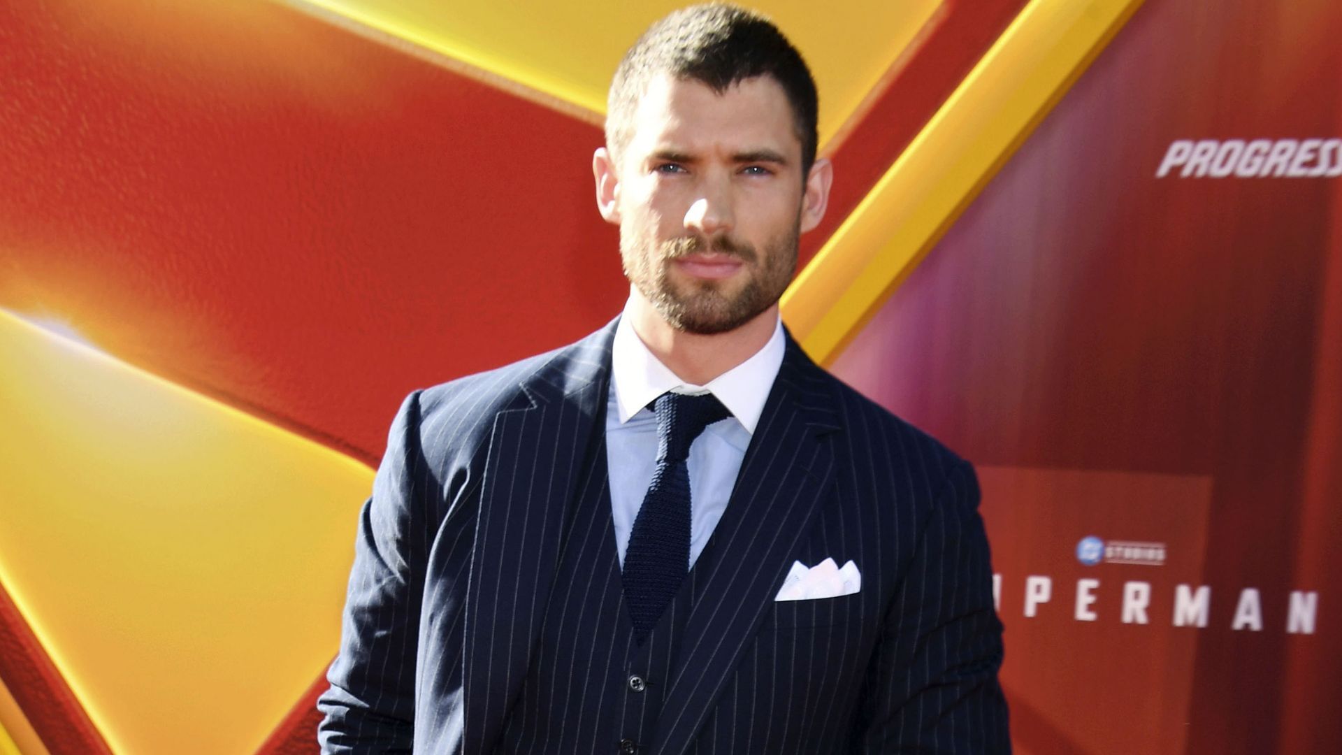 Glen Powell's $372M disaster sequel becomes a global streaming hit 2 ...