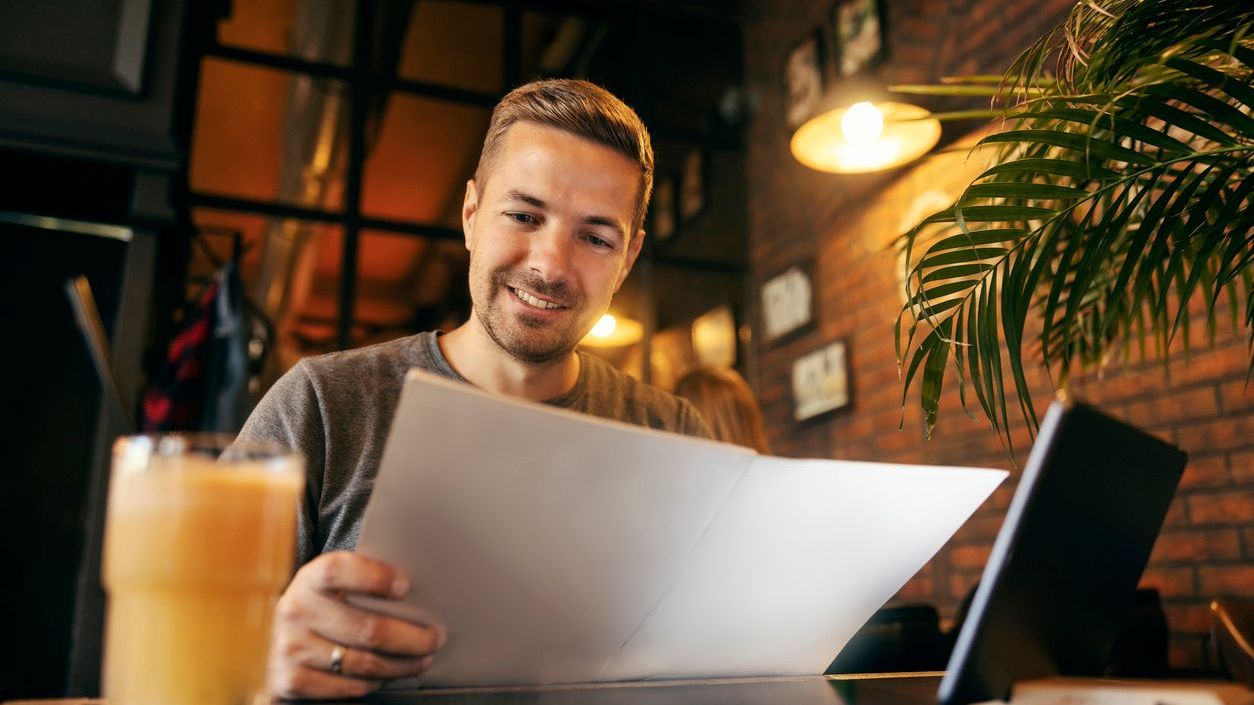 Why restaurant menus make some hygiene experts uncomfortable