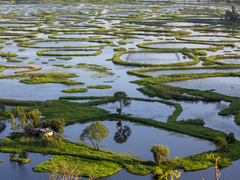 This surreal floating lake in India is visible from space but beneath ...
