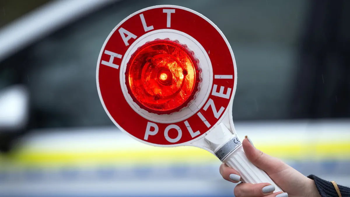 Schwerer Unfall auf der A81 - Flucht von Stuttgart bis Ludwigsburg ...