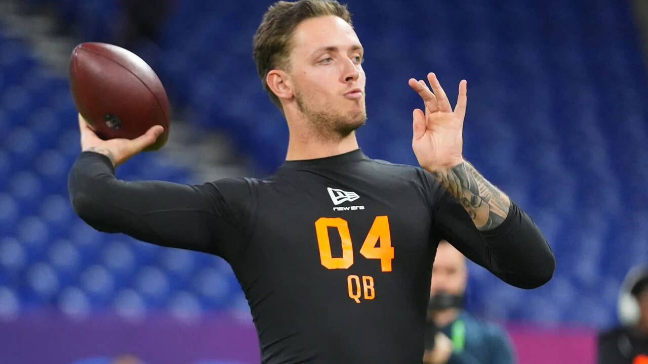 Late-round quarterbacks in NFL draft aim for success against long odds