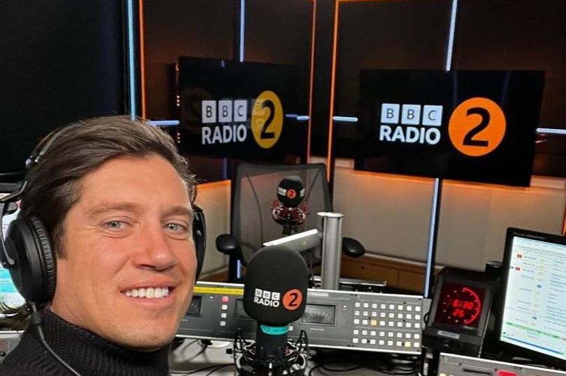 Vernon Kay apologises after 'rotten' Radio 2 comment as 'director ...