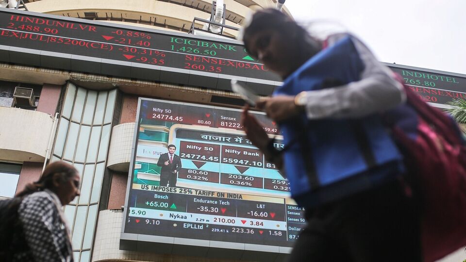 Women investors drive 35% of mutual fund inflows in FY26 with ₹11 ...