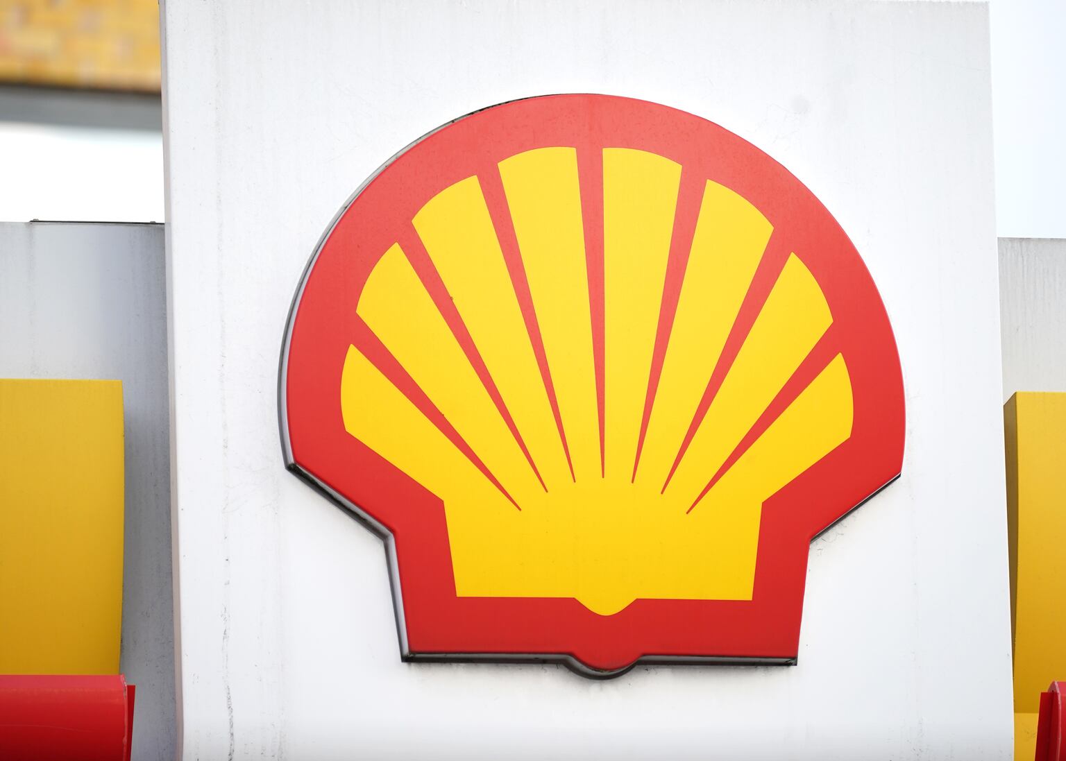 Investors challenge Shell over plans for long-term decline in fossil ...