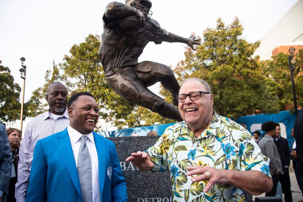 Barry Sanders remembers ex-Lions coach who still holds the franchise record