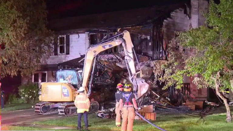 Canton man killed in large house fire after attempting to find pet in ...