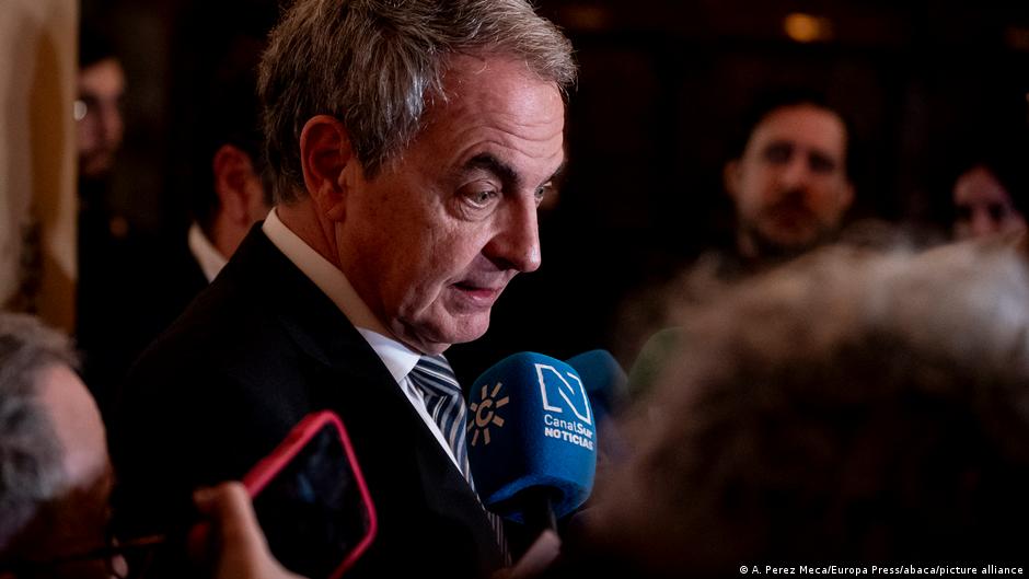 Spanish ex-PM Zapatero investigated over airline bailout
