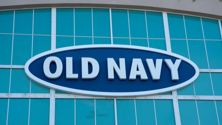 Old Navy's $50 lightweight, half-zip sweatshirts are now $12 — great ...