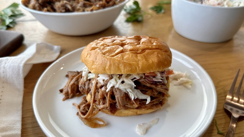 Easy slow cooker pulled pork recipe