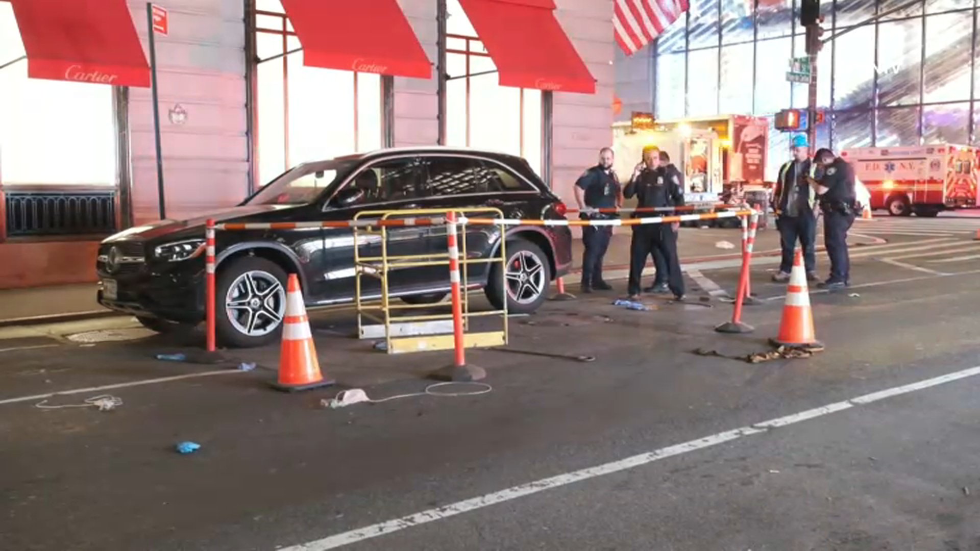 Woman dies in freak Midtown manhole plunge