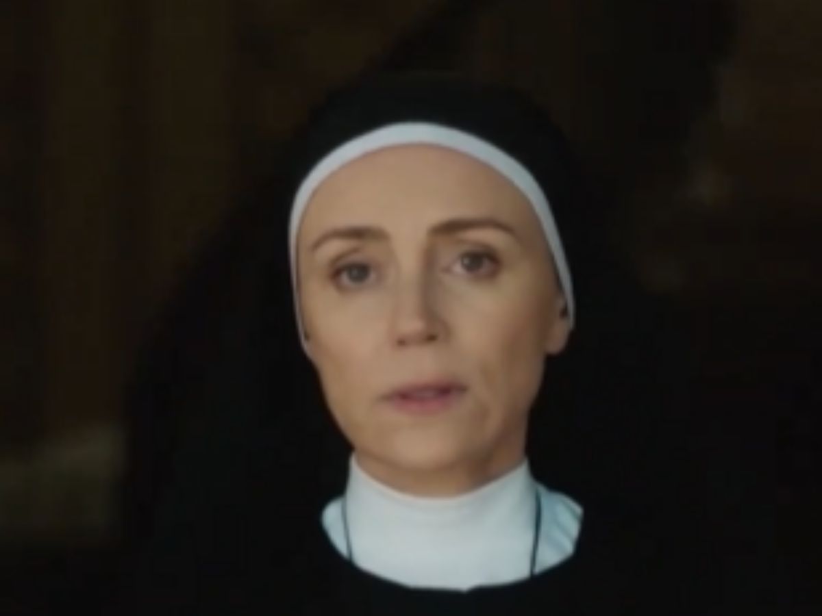 Falling TV X review: Keeley Hawes stuns in Jack Thorne's gripping ...