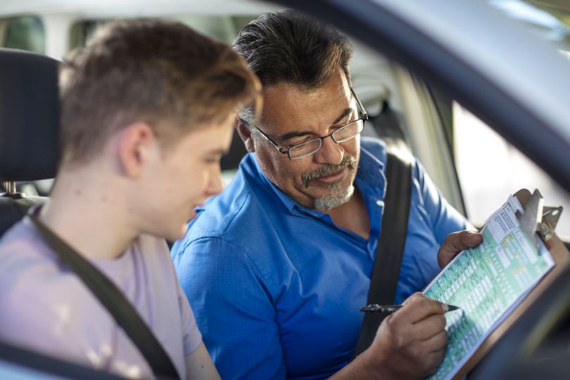 Driving instructor shares 3 common driving test mistakes that could ...