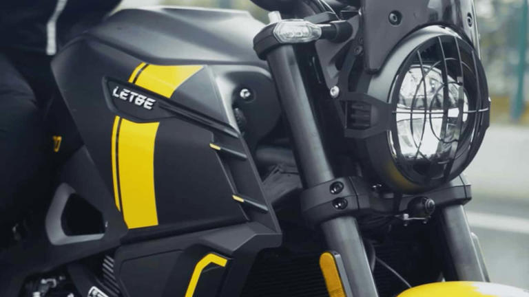 This Chinese middleweight naked bike costs $7K and has main character ...