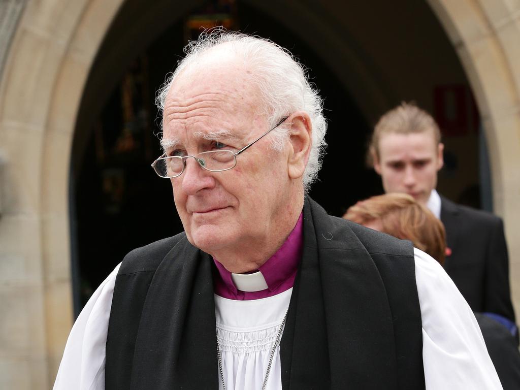 Controversial former governor-general dies