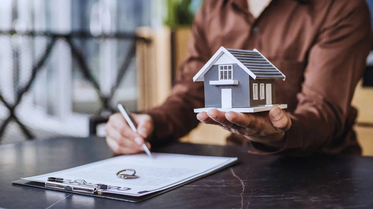 Hyderabad real estate boom: Thorrur plots sold at whopping ₹45,500 per ...