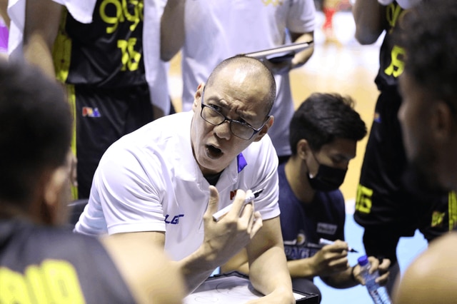 FIBA: Sandy Arespacochaga named new Gilas women U18 head coach