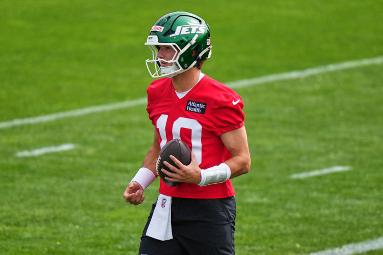 Mid rounds, big dreams: QBs selected later in NFL draft strive for ...