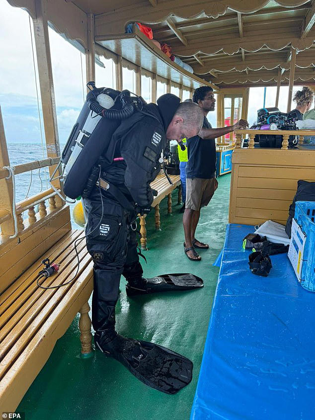Bodies of two more doomed Italian divers are recovered from Maldives cave