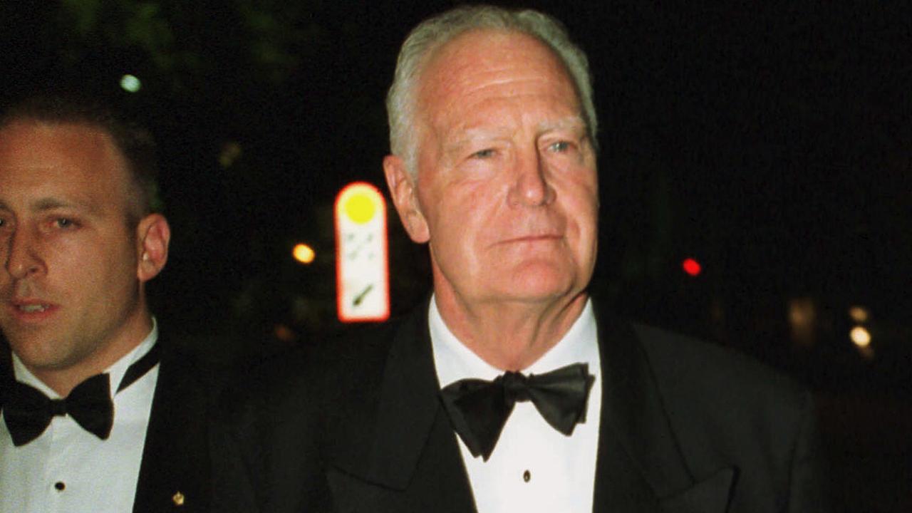 Controversial former governor-general dies