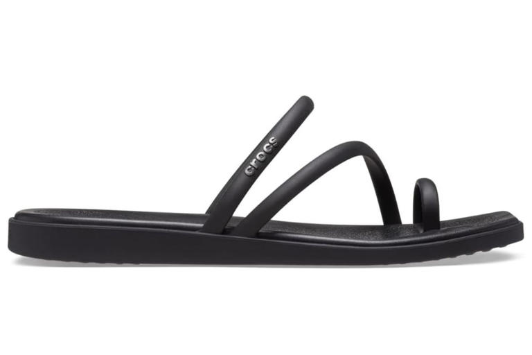 Toe ring sandals are the summer 2026 trend my mom, 52, and I, 24, are ...