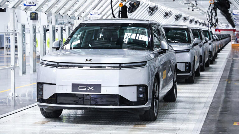 Tesla’s still testing its vision-only robotaxi, Xpeng just started ...