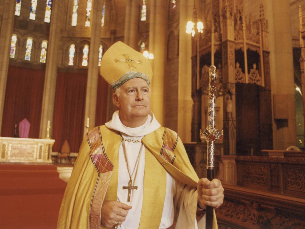 Controversial former governor-general dies