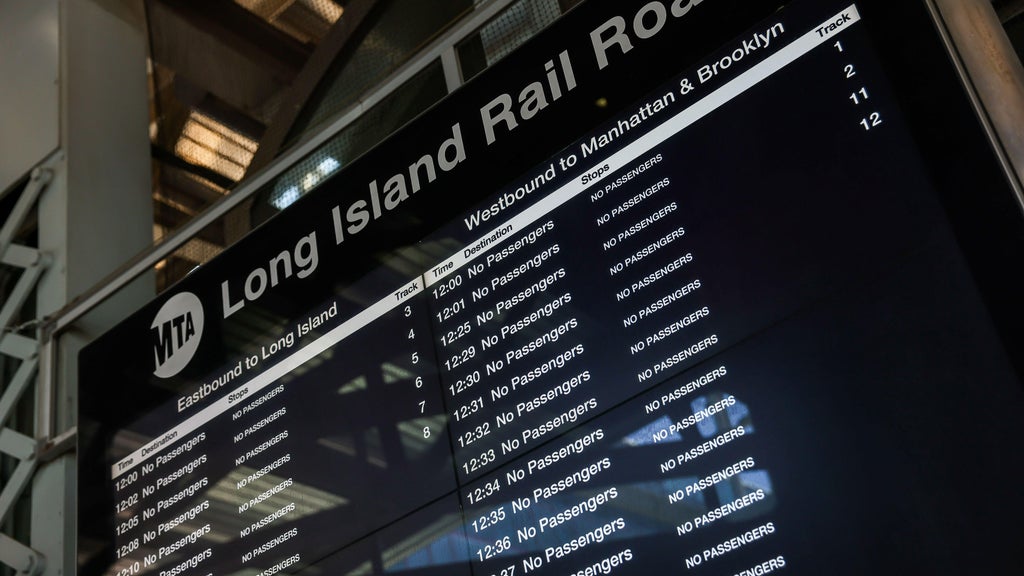 LIRR resumes trains after tentative deal ends three-day strike