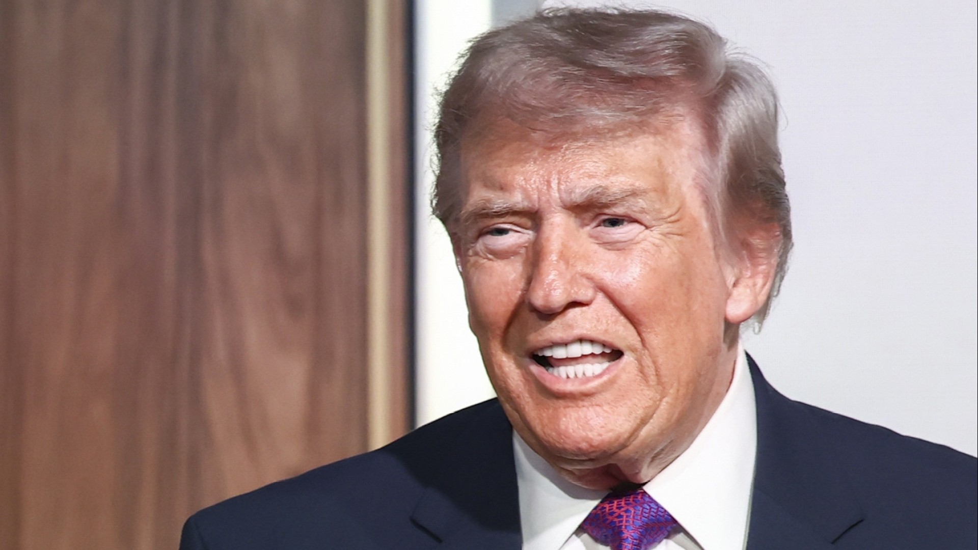 President Trump calls off attack on Iran as his poll numbers continue ...