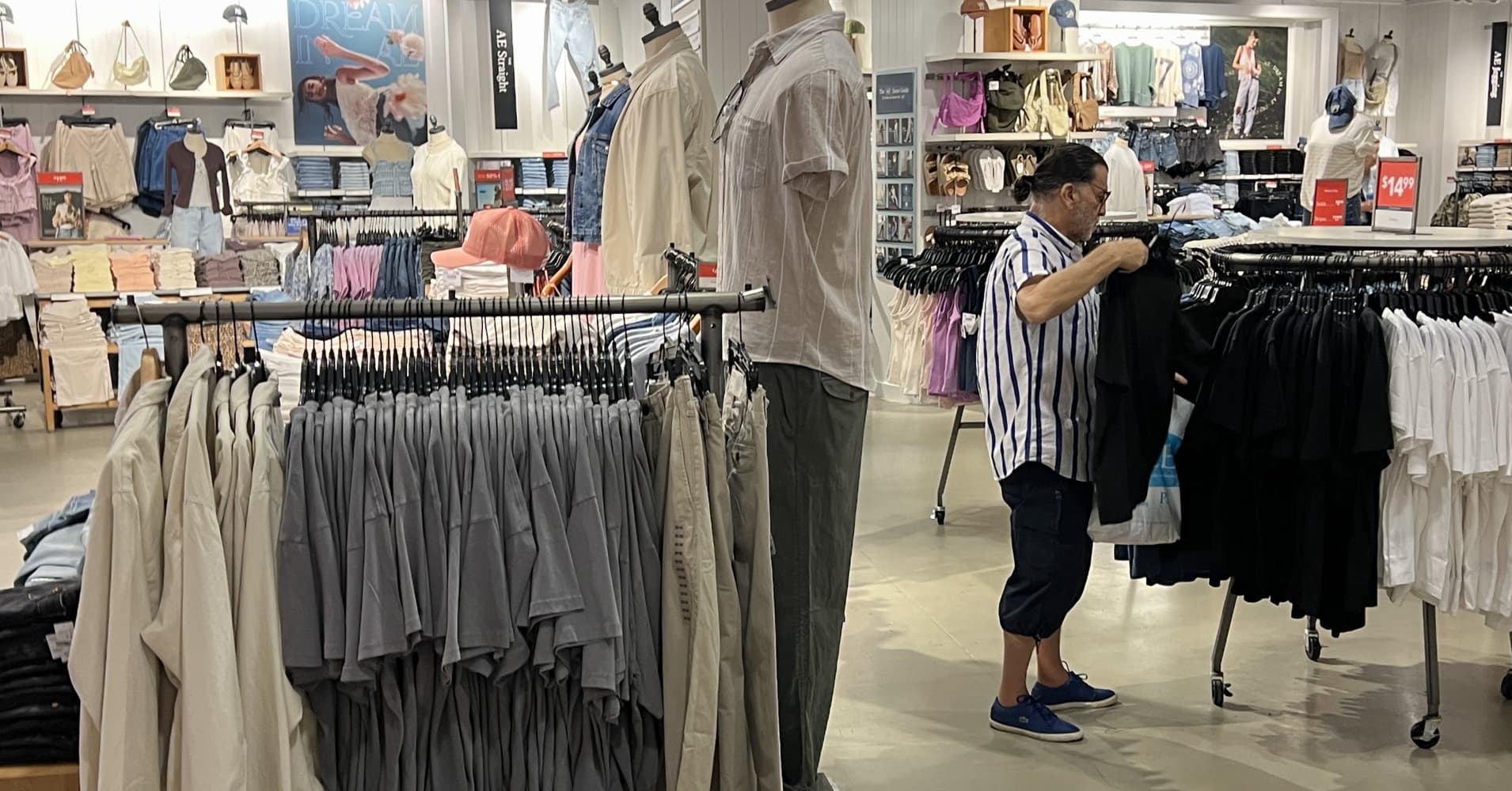 Startup backed by American Eagle CEO reaches unicorn status in latest ...