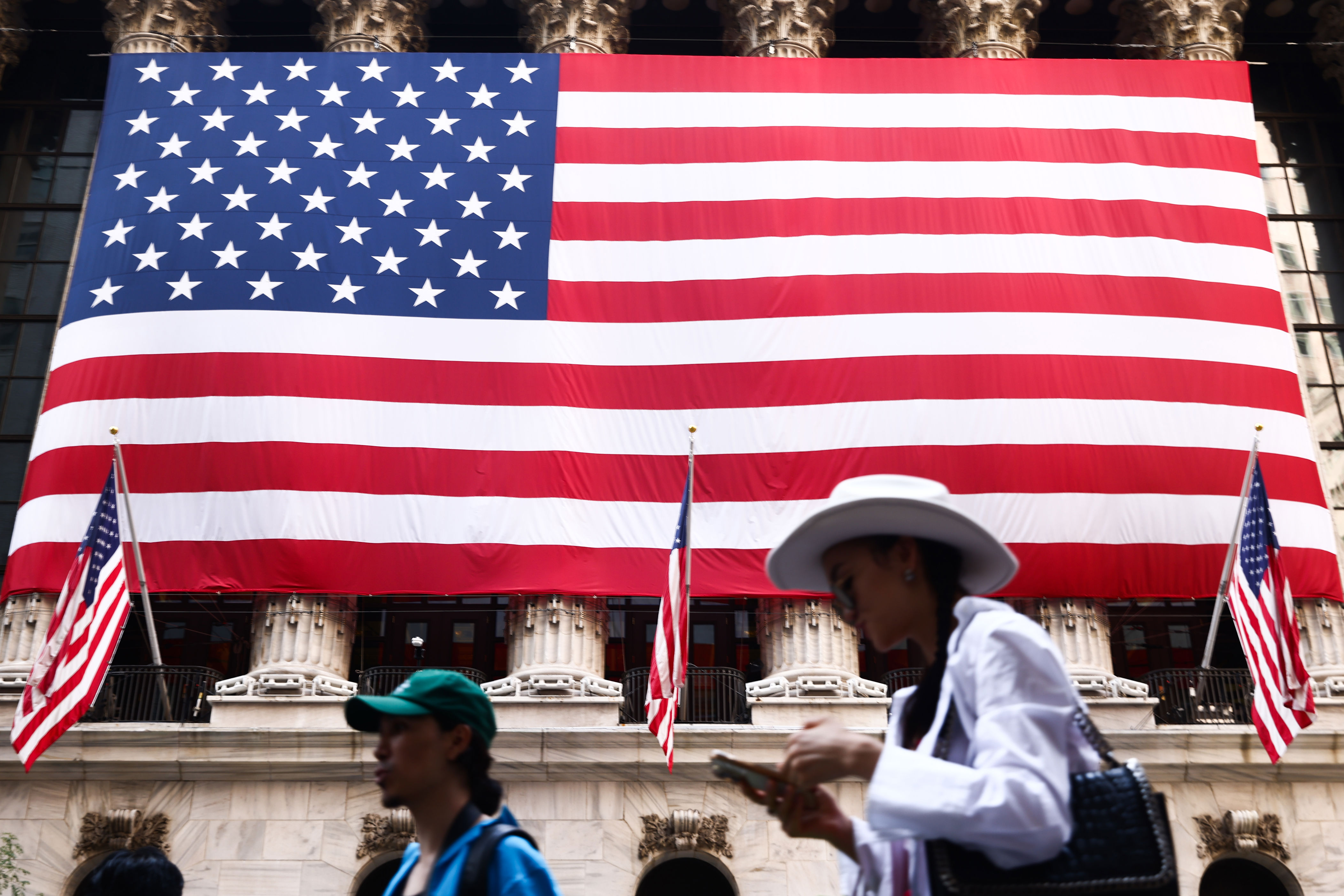3 factors that could prompt a summer stock market correction