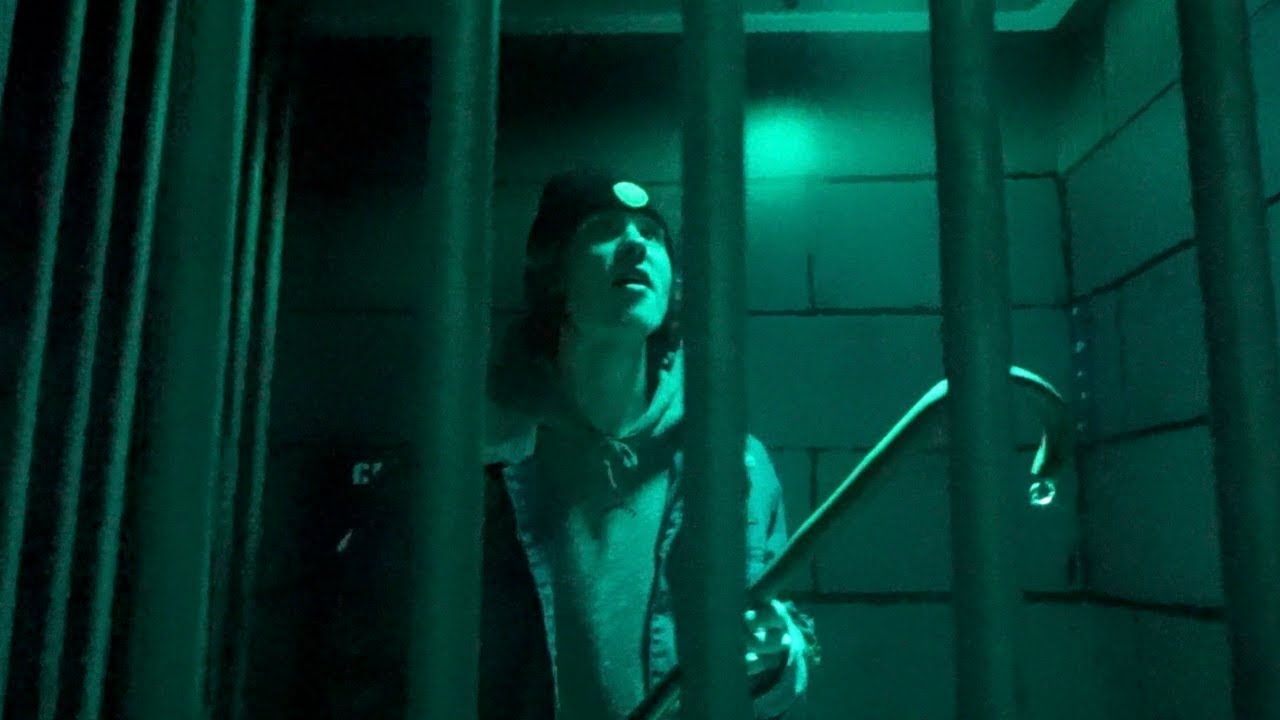 Urban explorers find themselves trapped inside an abandoned prison