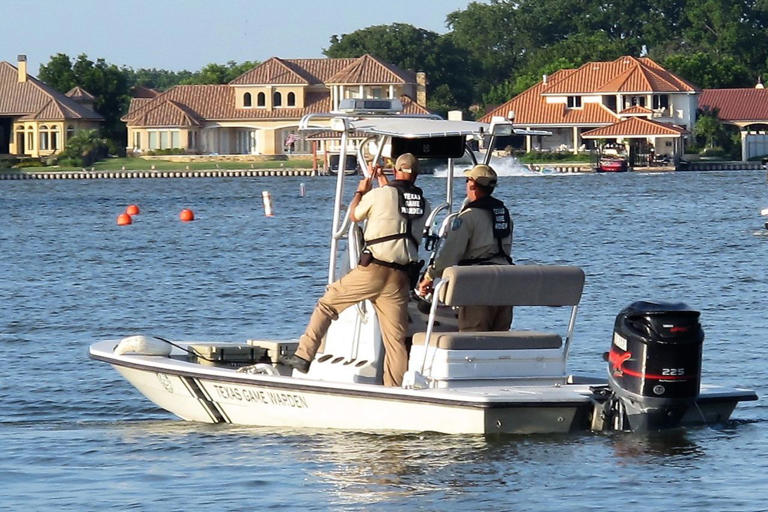 Missing kayaker, 37, found dead in Texas after his boat capsized ...