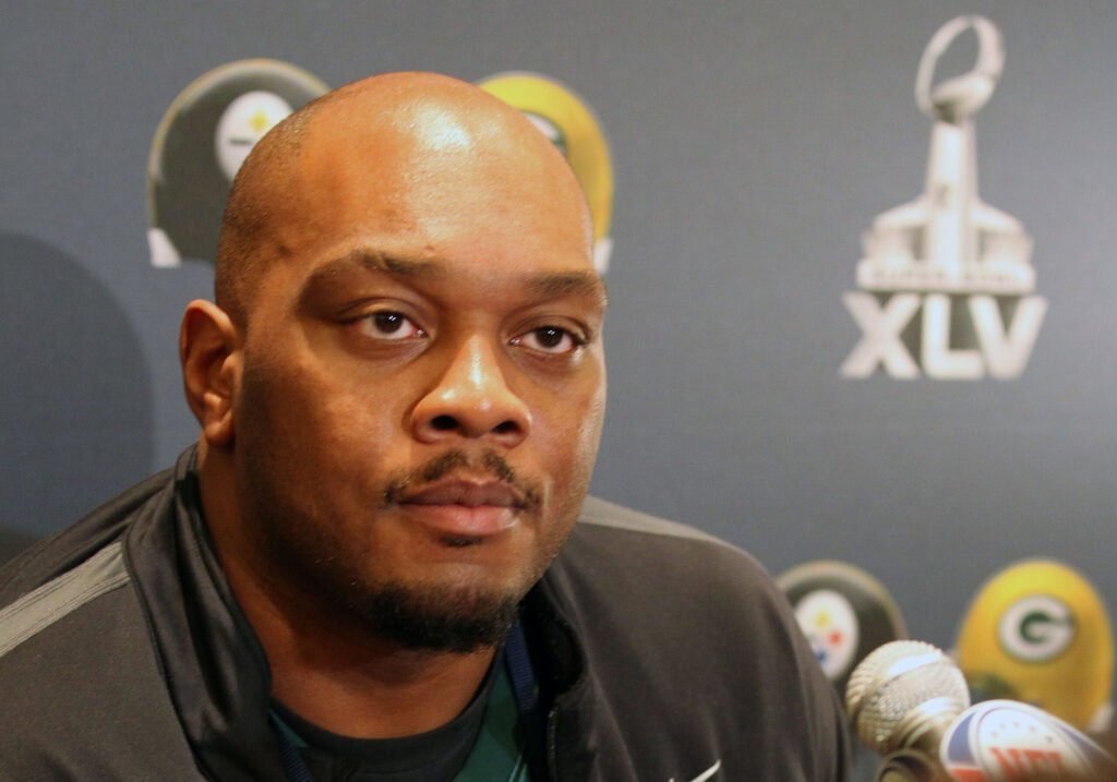 Ex-Cowboys OT Flozell Adams breaks silence on OL changes