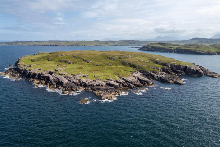 Scottish private island to be auctioned off for £350,000