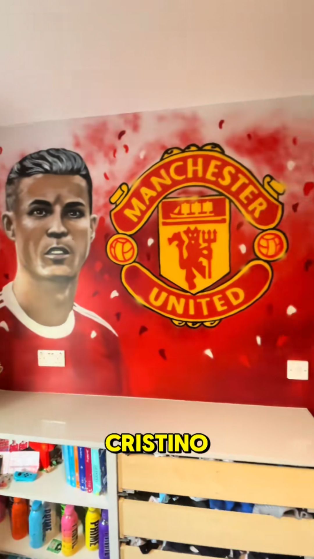 Transforming bedrooms with Manchester United murals