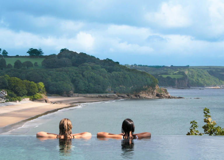5 amazing UK coastal hotels to book this summer