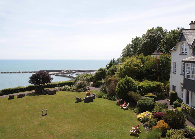 5 amazing UK coastal hotels to book this summer