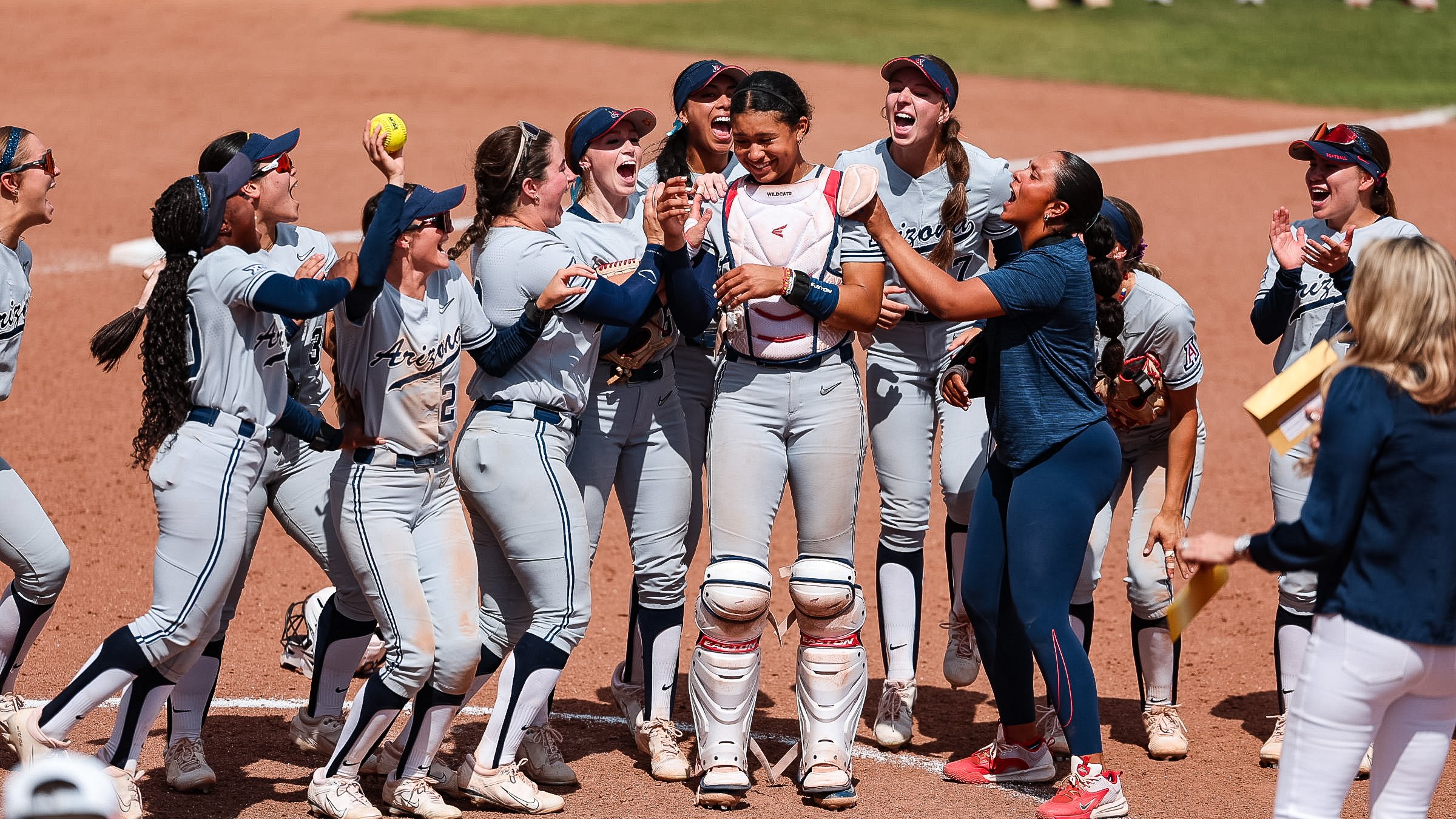 Arizona softball: Sydney Stewart named to NFCA All-American first team, 3 Wildcats pick up ...