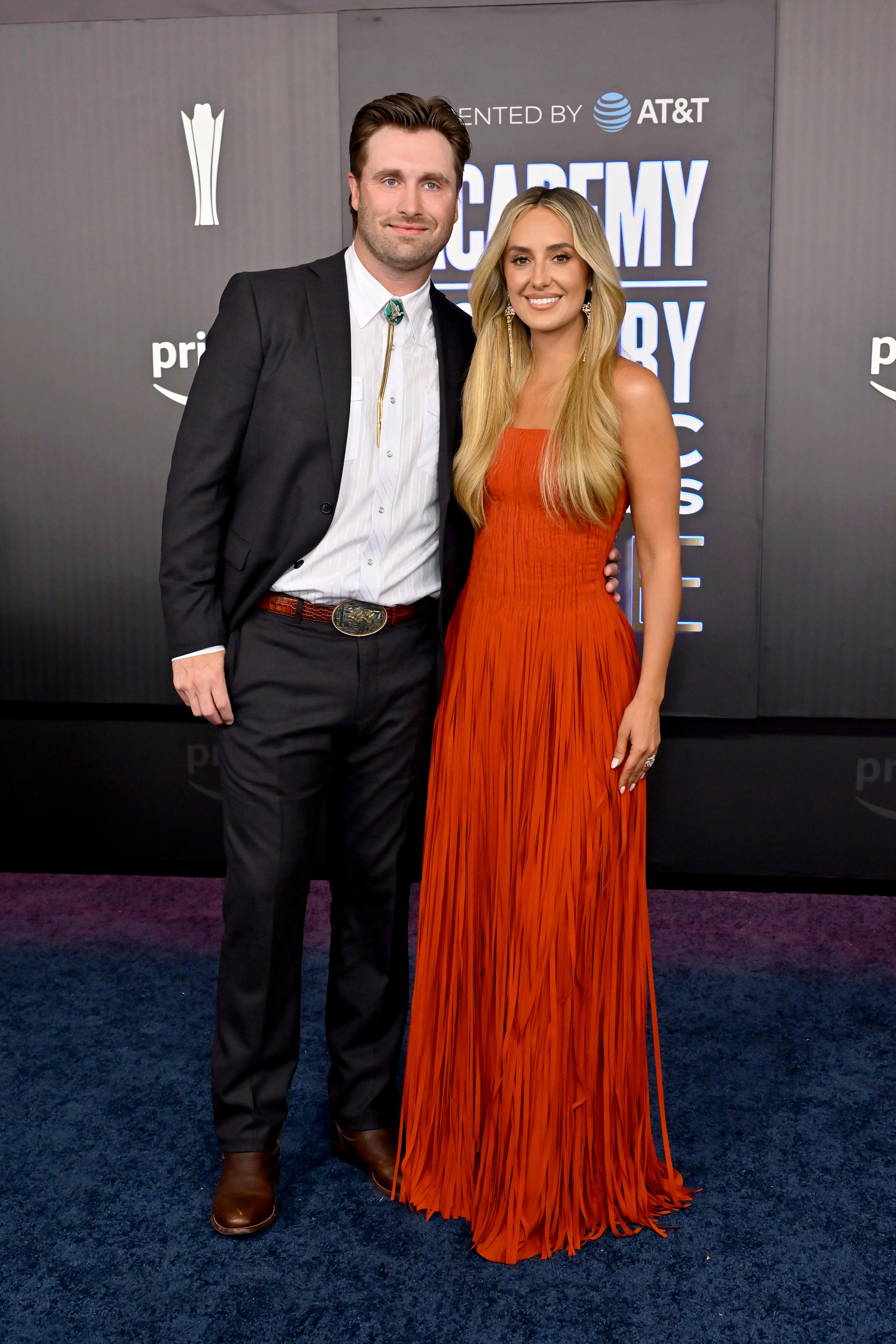 Lainey Wilson makes red carpet debut with new wedding ring