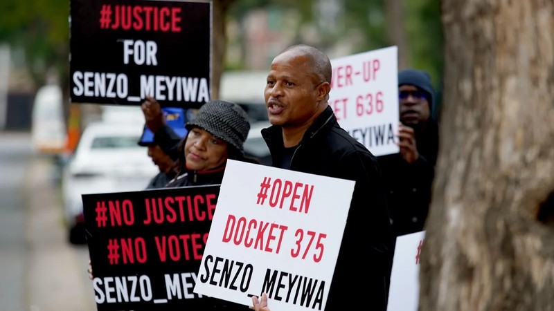 Justice for Senzo Meyiwa: Protesters call on President Ramaphosa to ...
