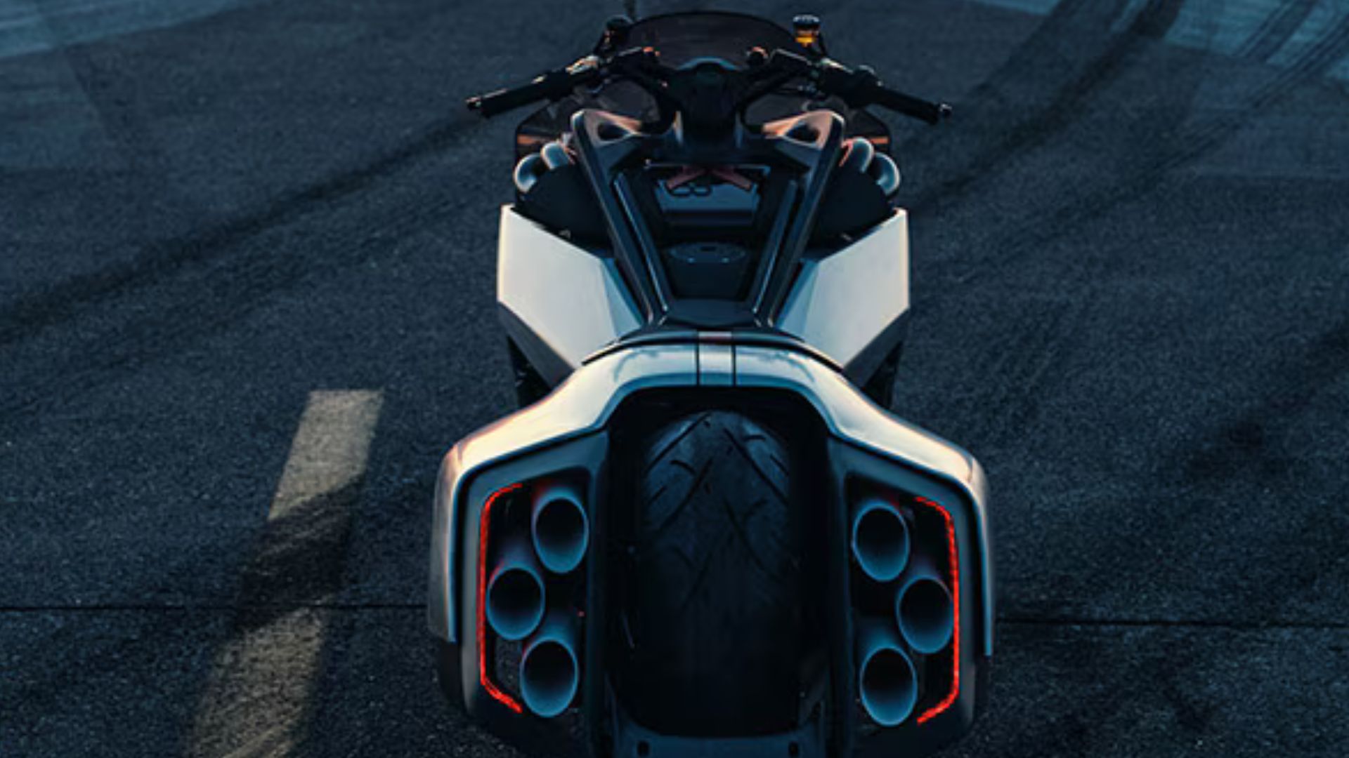 Photos: BMW debuts giant six-cylinder Concorde-inspired style bike concept