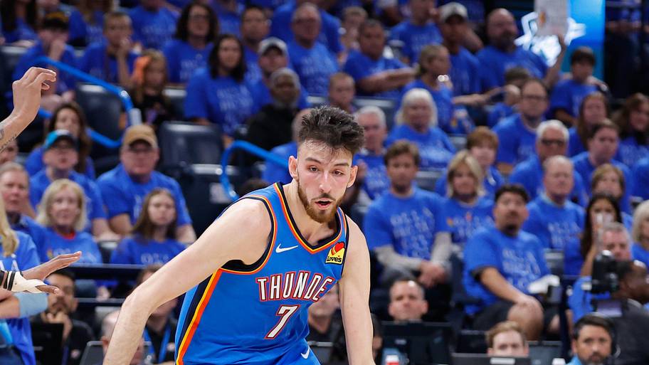 Chet Holmgren's poor play costs Thunder in Game 1