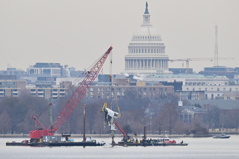 Deadly mishaps, near misses plague US airports, highlight safety gap