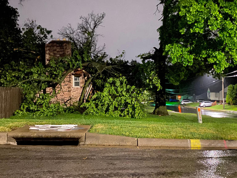 Storm damage, power outages, water woes across Kansas City. Tornado ...
