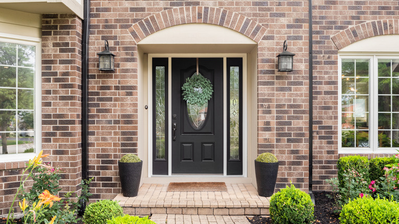 Front door colors to avoid at all costs (and timeless alternatives to ...