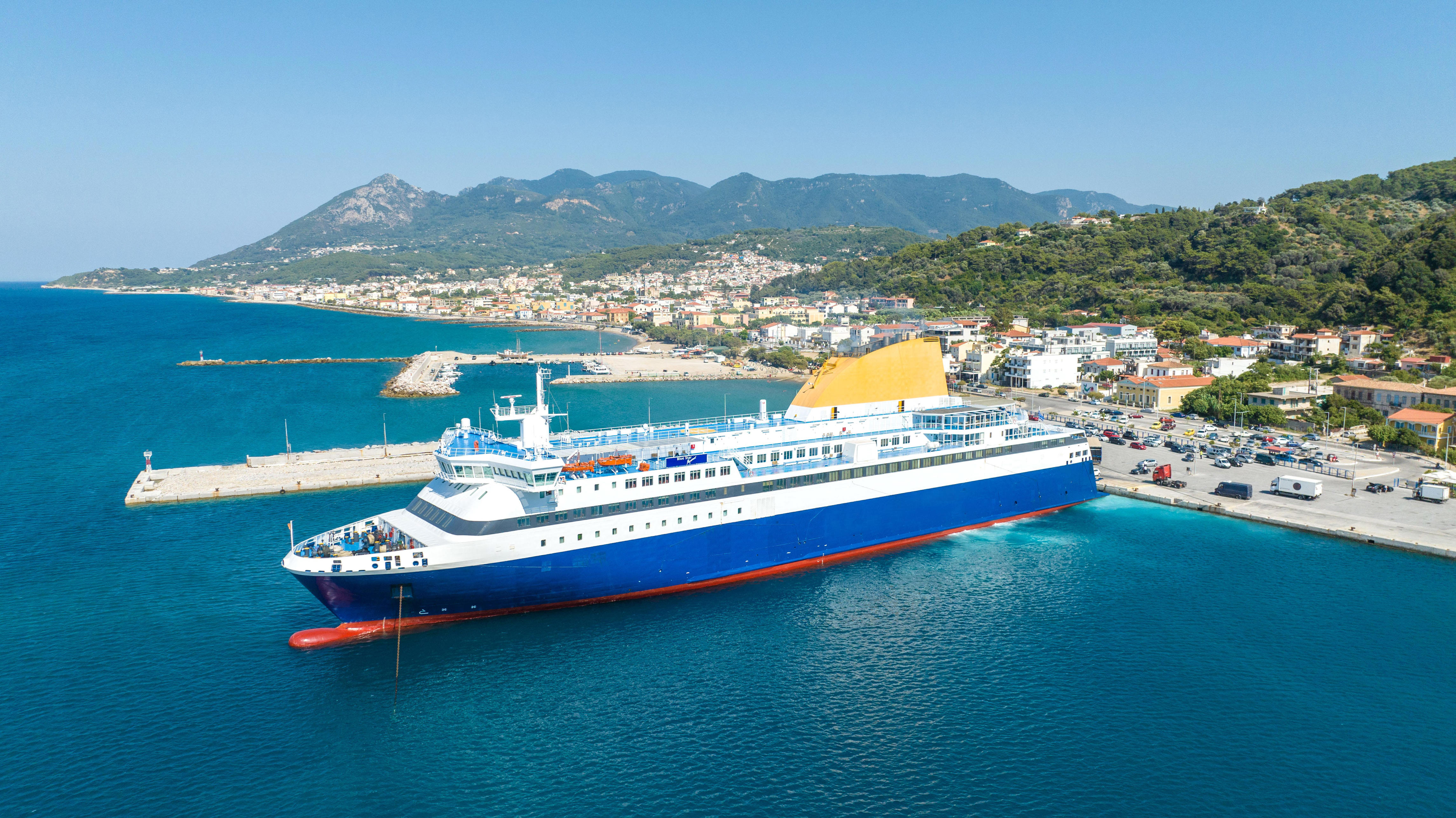 I'm a travel planner who's been on over 26 cruises. Here are 10 things ...