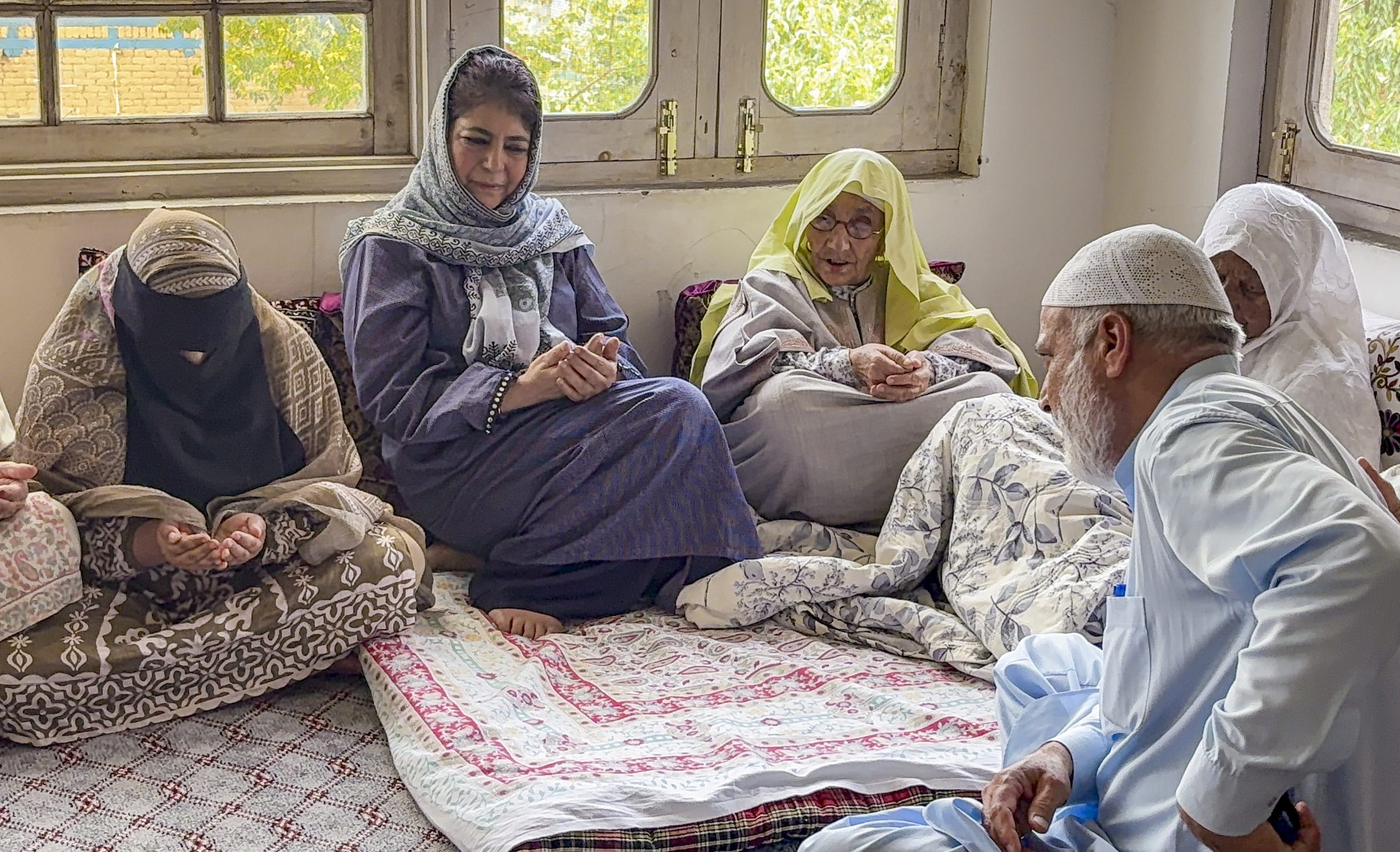 Death of two-time J&K Jamaat chief spotlights fissures; mufti seeks ...