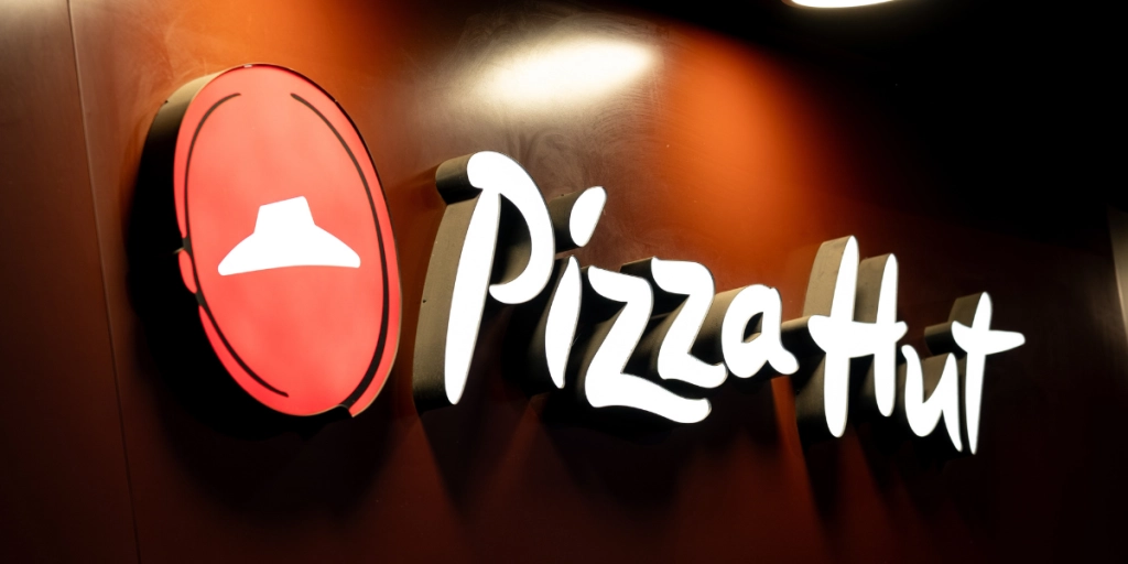 Pizza Hut AI system faces $100 million lawsuit over delayed deliveries