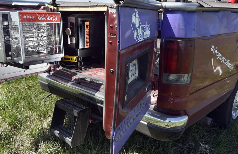 Nebraskans take chop-topped former church van on crazy, 3,500-mile ride