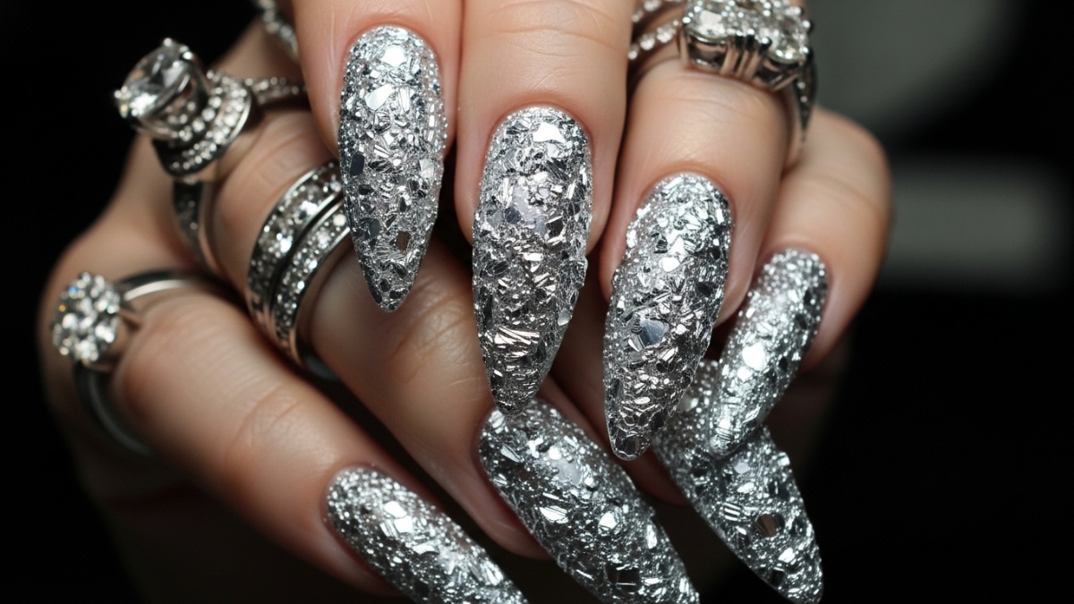 9 nail colors that make your rings look luxurious and 7 that make them ...